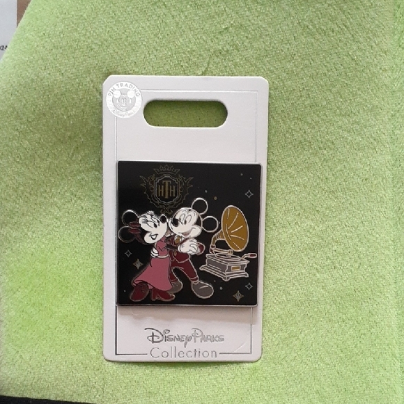 Disney | Accessories | Disney Hollywood Tower Of Terror Phonograph Pin ...